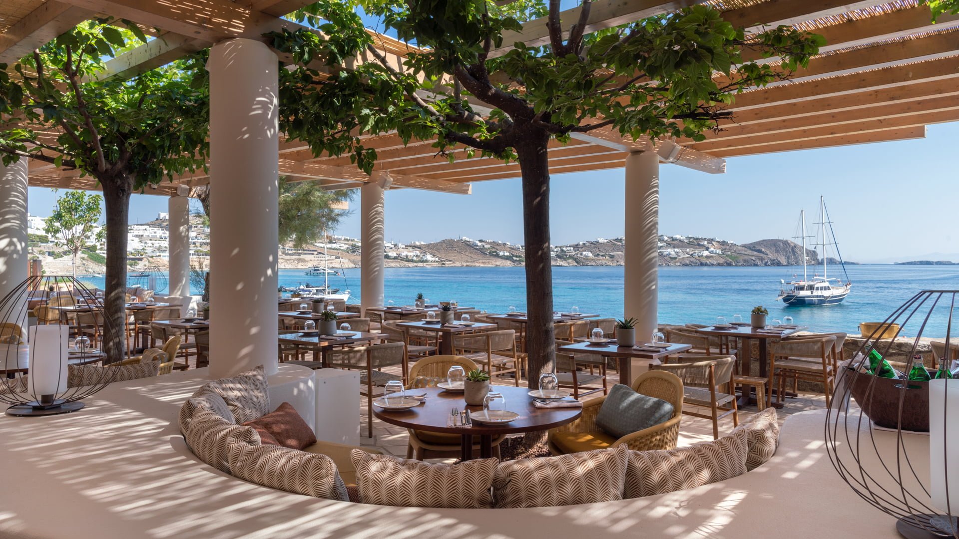 Best Restaurants in Mykonos 2025 - Holidayify.com
