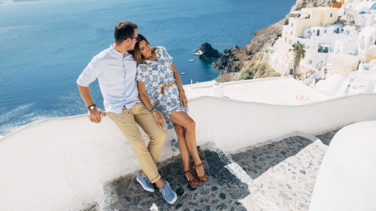 Honeymoon in Greece - 6 Best Destinations for Lovers 2024 - Holidayify.com